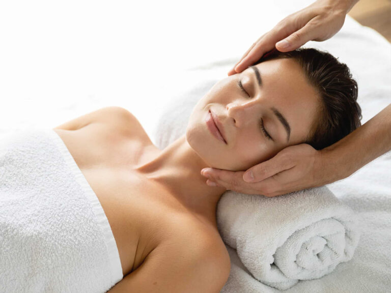 Relaxing Facial in Melbourne | Beauty By Dua